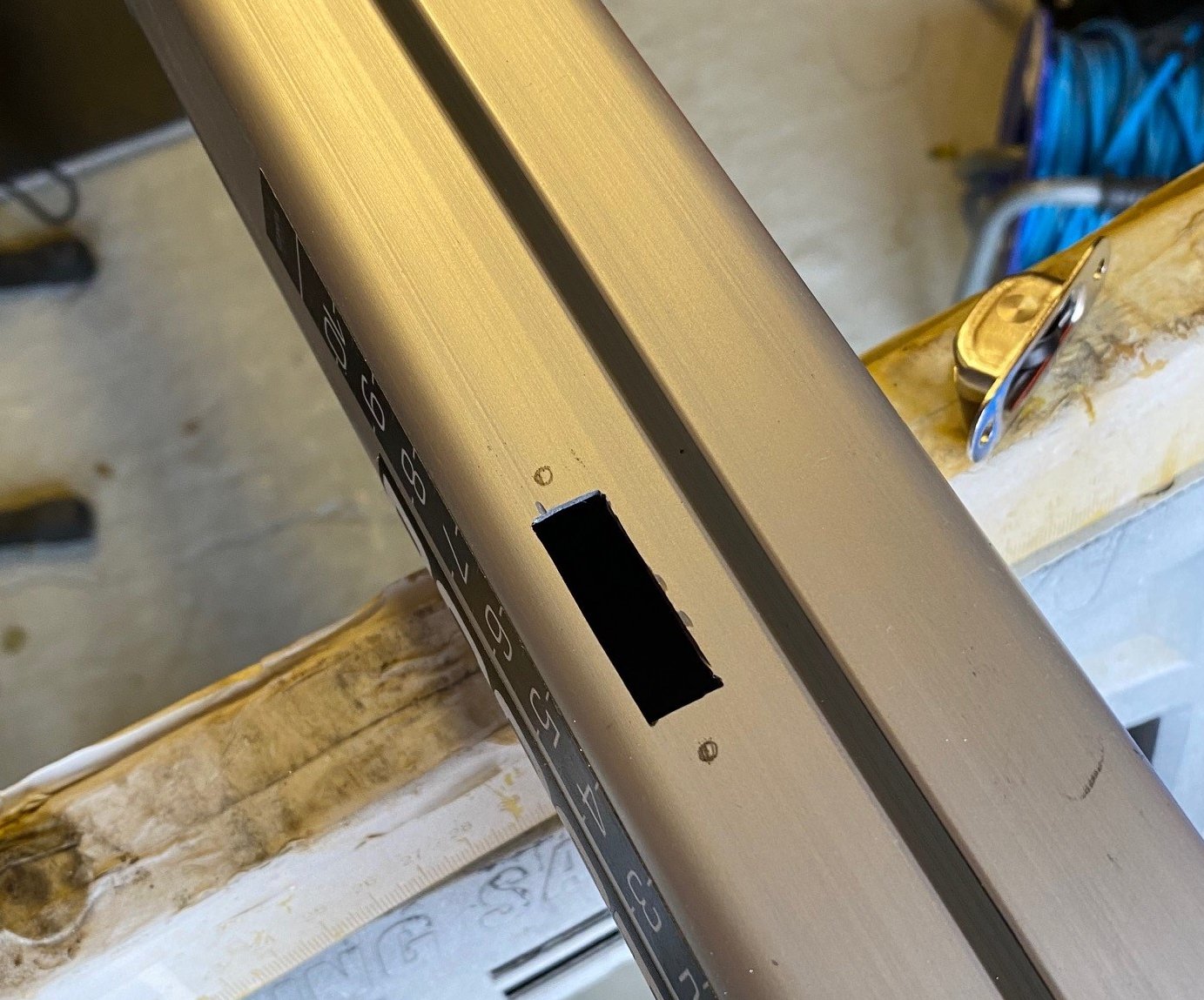 How to fit a typical dinghy sheave box into a spar – ROOSTER UK